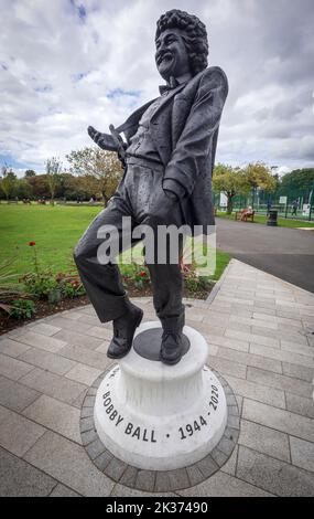 Statue of comedian Bobby ball at Lytham St Annes Lowther Park. Bpbby ...