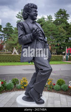 Statue of comedian Bobby ball at Lytham St Annes Lowther Park. Bpbby ...