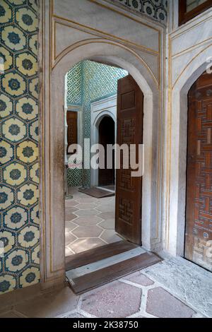 Internal wall of topkapi in istanbul Stock Photo - Alamy