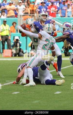 Miami Dolphins safety Brandon Jones (29) in action against the Seattle ...