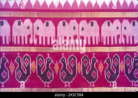 Patola double ikat silk weaving, Patan, Gujarat, India Stock Photo - Alamy