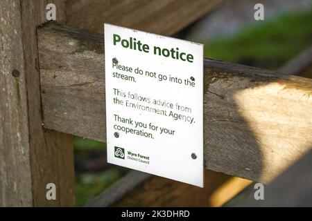 Please do not go in the stream sign. Advice from the Environment Agency ...