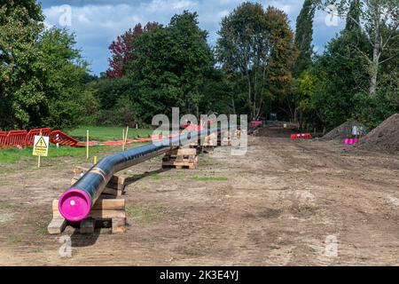 Esso Southampton to London pipeline project, replacement aviation fuel ...
