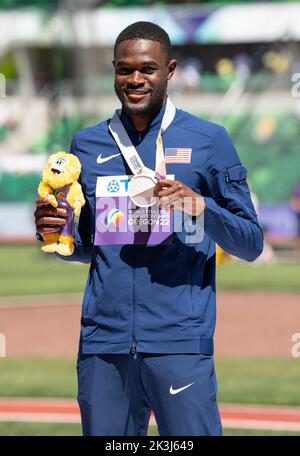 Rai Benjamin running the 400m hurdles at the 2019 World Athletics ...
