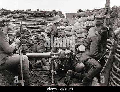 German machine gun Maschinengewehr 08 / MG 08/15 of the First World War ...