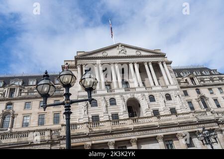 27 September 2022: Bank of England, Threadneedle Street, London, UK ...