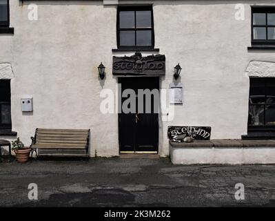 Stein Inn, Isle of Skye Scotland Stock Photo - Alamy