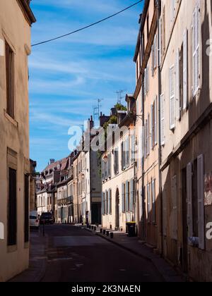 France, Cote d'Or, Dijon, promenade de l'Ouche, cyclist Stock Photo - Alamy