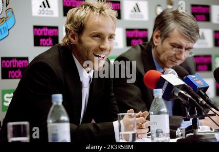 GOAL!, Alessandro Nivola, Marcel Iures, 2005, ©Walt Disney Co./courtesy ...