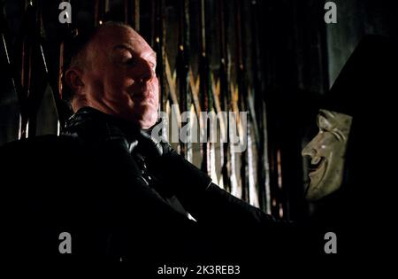 V FOR VENDETTA, Tim Piggot-Smith, Hugo Weaving, 2006, (c) Warner ...