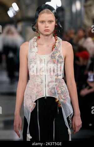 A model on the runway at the Simone Rocha fashion show during the Fall ...