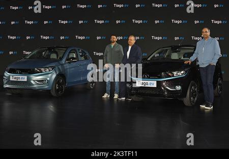 (L to R) Shailesh Chandra, managing director of Tata Motors Passenger ...