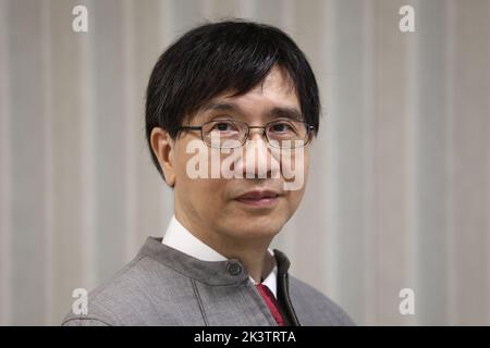 Hong Kong microbiologist, physician, and surgeon Yuen Kwok-yung, at ...