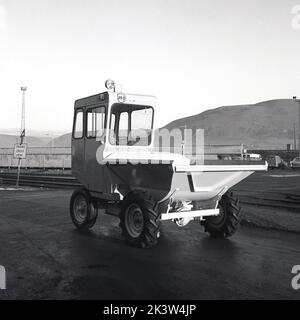 Mini dump truck Stock Photo - Alamy