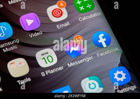 Unread message notifications on Facebook Messenger Stock Photo - Alamy