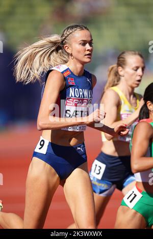 Amalie Sæten participating in the 1500 meters of the European Athletics ...