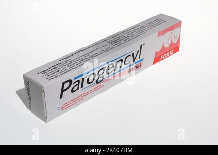 PAROGENCYL Forte Encias 75 ML Stock Photo - Alamy