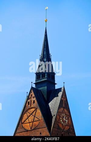 detail the steeple of Marktkirche St. Georgii et Jacob with pentagram and hexagram with tower ...