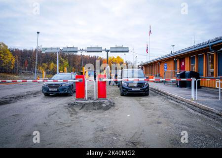 Kirkenes 20220929.The Norwegian-Russian border crossing between Russia ...