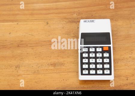 Sinclair Oxford Scientific Advanced Calculator, White Stock Photo - Alamy