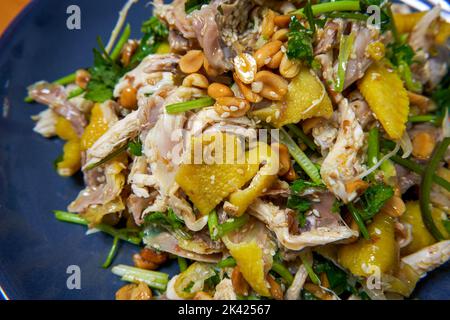 Delicious and tempting Chinese Shredded Chicken Stock Photo - Alamy