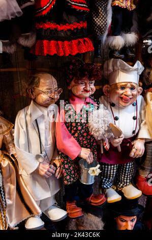Handmade wooden puppets in Prague, Czech Republic Stock Photo - Alamy