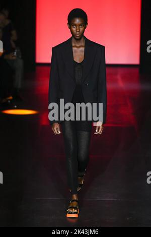 Paris, France. 29/09/2022, CHLOÃ SS23 runway during Paris fashion Week ...