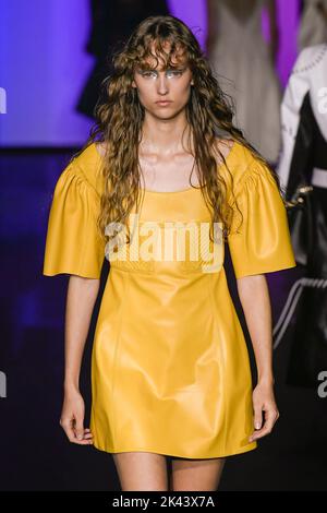 Paris, France. 29/09/2022, CHLOÃ SS23 runway during Paris fashion Week ...