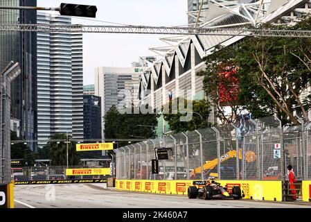 Singapore, 30/09/2022, Max Verstappen (NLD) Red Bull Racing RB18 ...