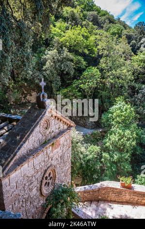 Assisi. Hermitage of the prisons on Mount Subasio Stock Photo - Alamy
