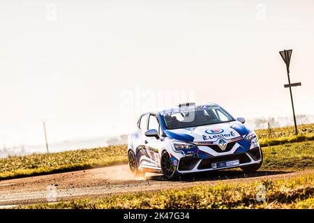 37 ROCHE Arthur, PROUST Quentin, Renault Clio RS Line Rally5, action ...