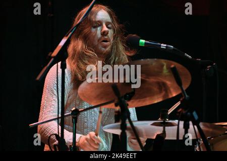 Roma, Italy. 28th Sep, 2022. Girl show signs during World Day for Safe ...