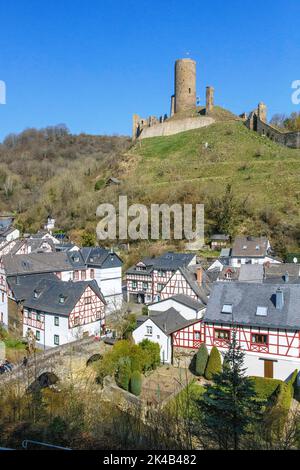 River elz with old bridge and half-timbered houses in Monreal, Germany ...