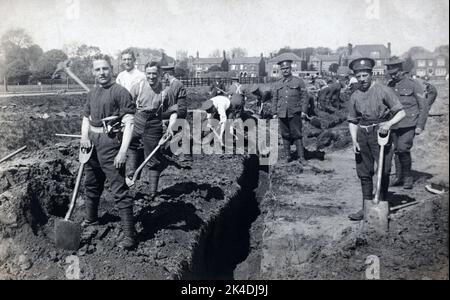 A First World War British sapper in the Royal Engineers with 1908 ...
