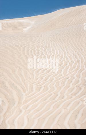 The white sand dunes of the Khaluf desert. Khaluf Desert, Arabian ...