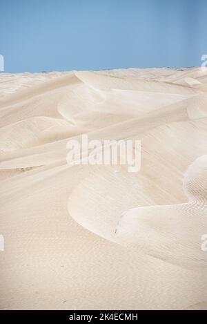 Blinding white Sugar Dunes near al-Khaluf, Oman Stock Photo - Alamy