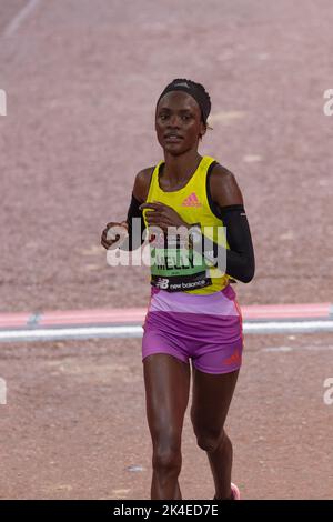 Joan Chelimo Melly during the London Marathon 2022 Stock Photo - Alamy