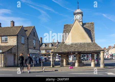 Medieval Buttercross, Market Square, Witney, Oxfordshire, England ...