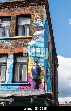 Wall mural at Lower Marsh, London, SE1 Stock Photo - Alamy