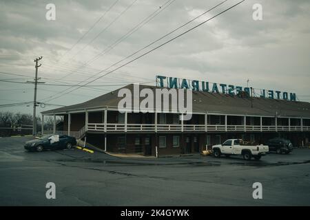 Beltway Motel & Restaurant vintage sign, Halethorpe, Maryland Stock ...