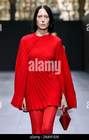 VALENTINO SS23 runway during Paris fashion Week on October 2022 - Paris ...