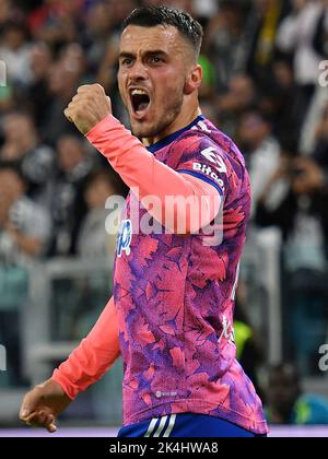 TURIN - Filip Kostic of Juventus FC during the Italian Serie A match ...