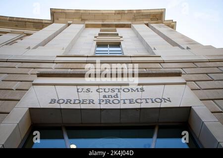 Customs and Border Protection Headquarters Building - the Ronald Reagan ...