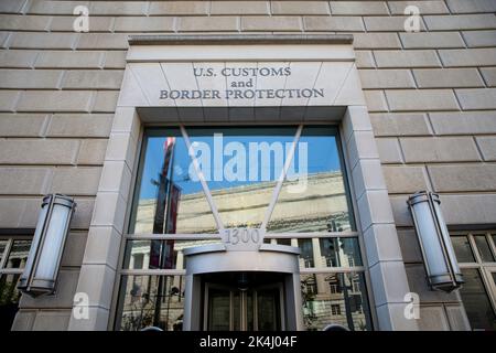 Customs and Border Protection Headquarters Building - the Ronald Reagan ...