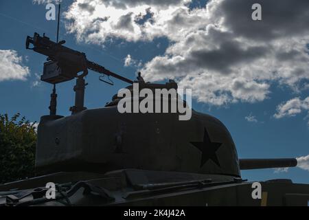 Silhouette of Machine-gun on top of old Sherman Tank, Utha Beach ...