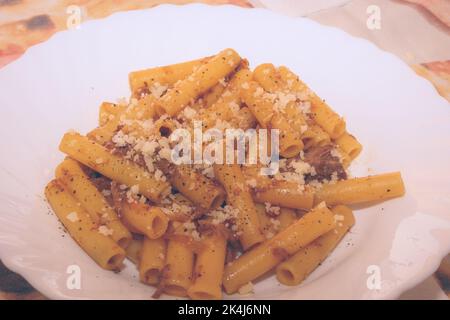 Traditional Neapolitan Pasta Alla Genovese Stock Photo - Alamy
