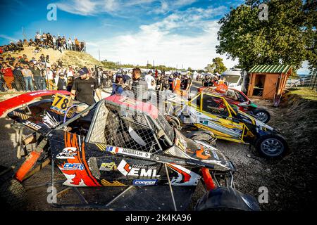 Mazan, France - October 2, 2022, ambiance, super buggy, during the ...
