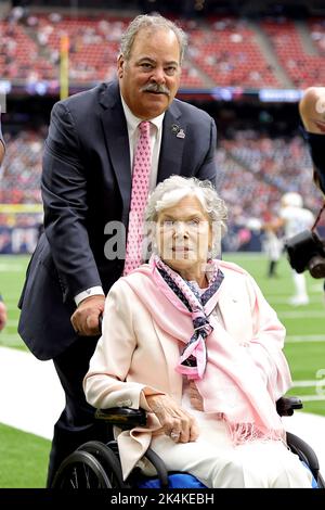 Houston Texans owner Cal McNair and his wife, Hannah McNair, walk on ...