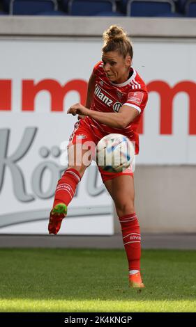 Duisburg, Germany. 02nd Oct, 2022. Flyeralarm Frauen Bundesliga ...