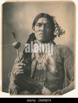 Native American Indian, Yellow Magpie, Arapaho Indian Stock Photo - Alamy